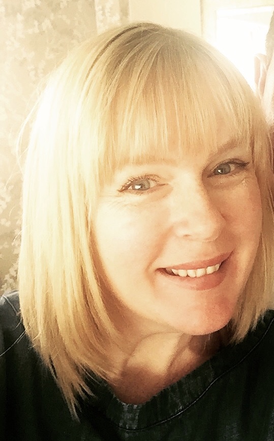 Debbie Plant running the London Marathon, rasisng Sussex Cancer Fund ...